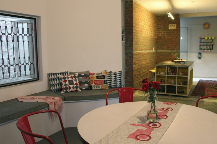 café-style dining/ library – DesignAware