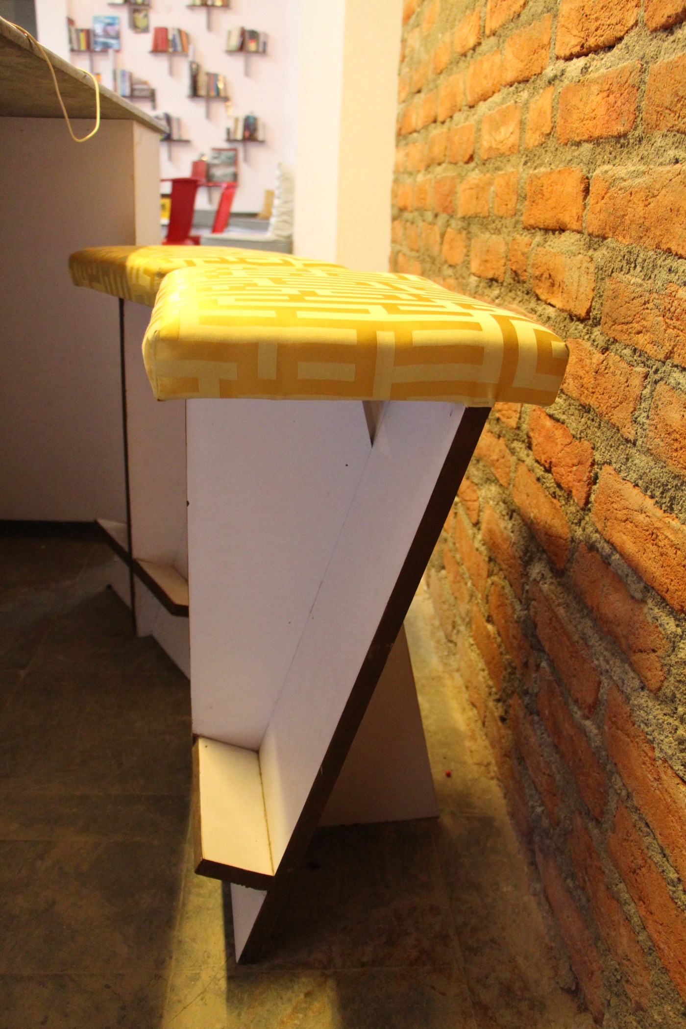 cross-legged stool – DesignAware